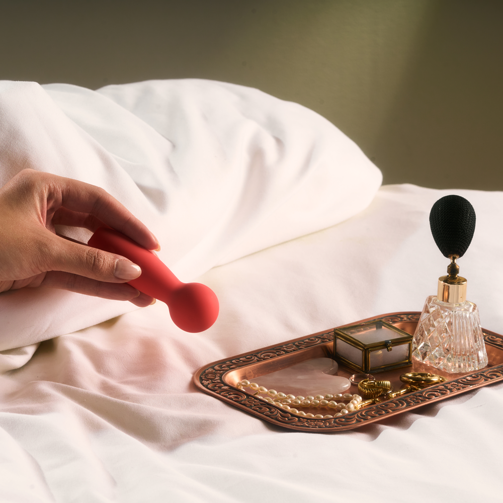 best mini wand vibrator | quiet, powerful & beginner friendly · peach ...